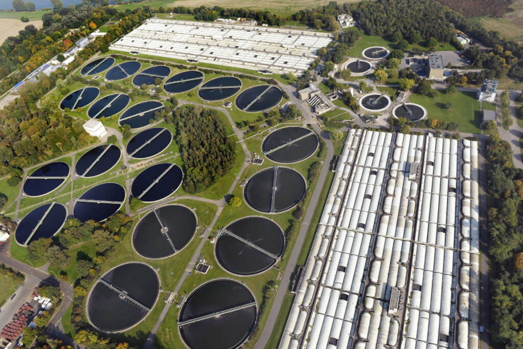 Công nghệ làm sạch siêu âm cho cảm biến đo độ đục tại nhà máy