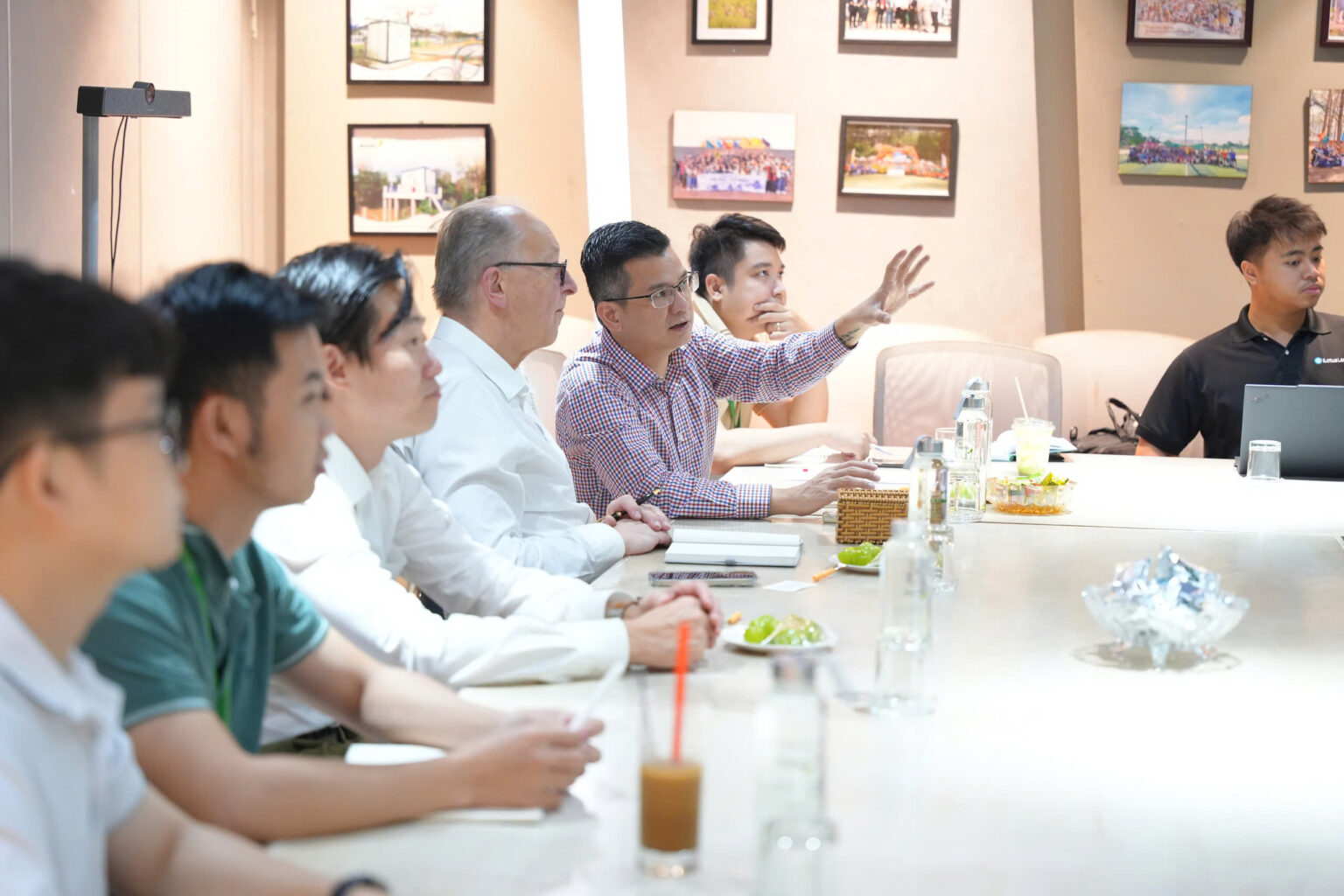 The delegation from JCT Group (Austria) visited and held a working ...